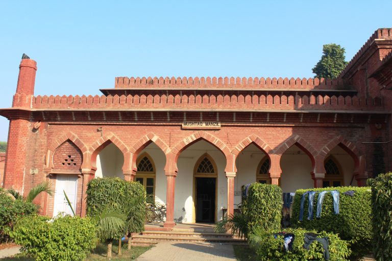 Heritage Walk of Aligarh Muslim University | Travelosthan.com