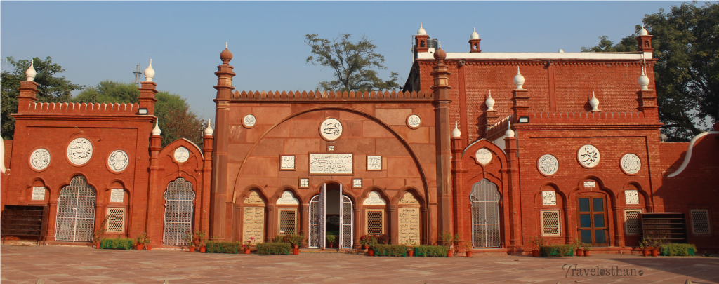 Heritage Walk of Aligarh Muslim University | Travelosthan.com